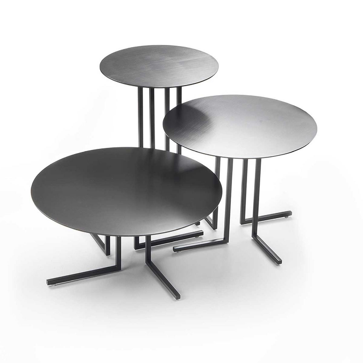 Metal L-Legged Round Coffee Table | Marelli Elle | Italian Furniture ...